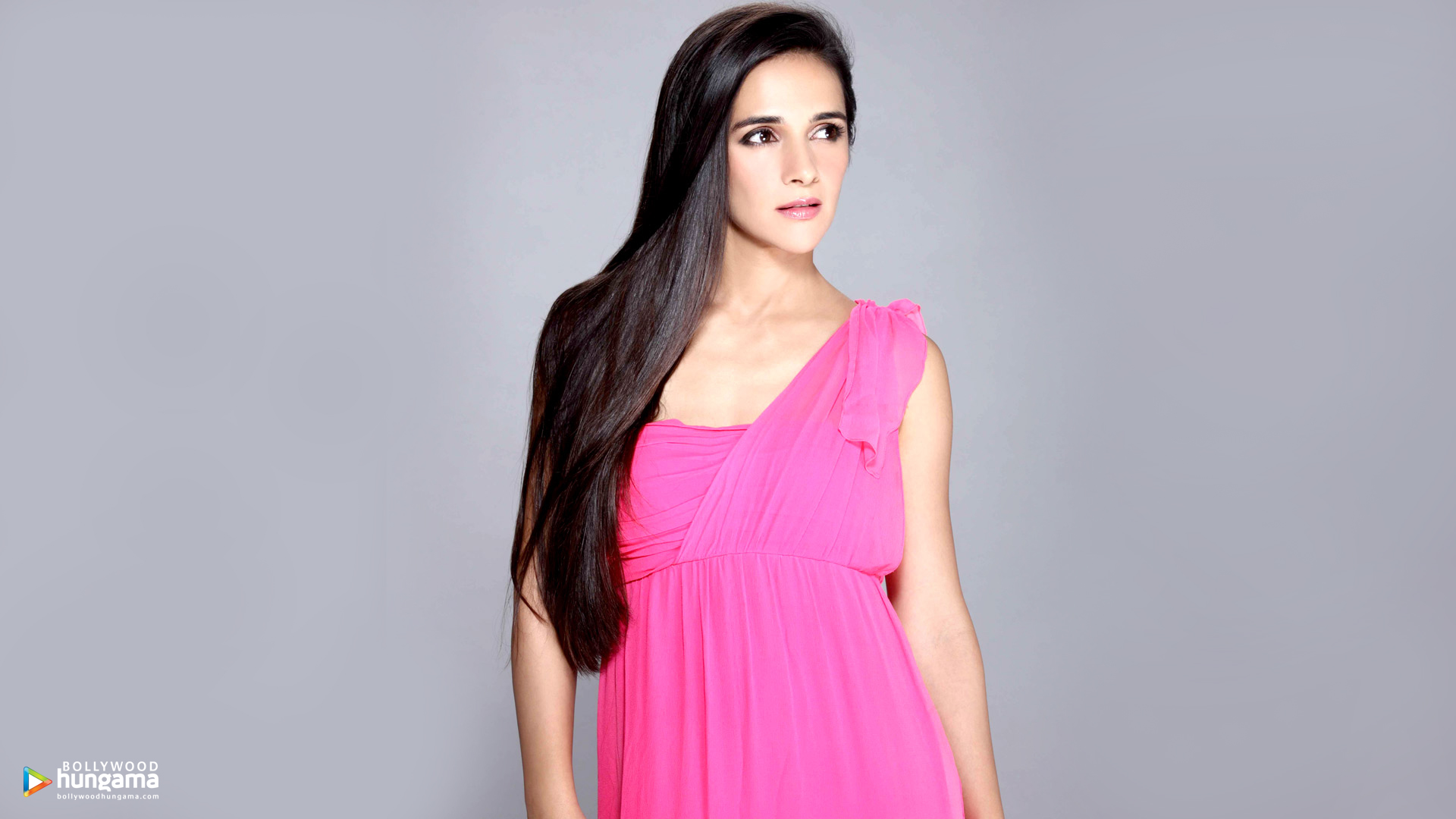 Tara Sharma Wallpapers | tara-sharma-6 - Bollywood Hungama