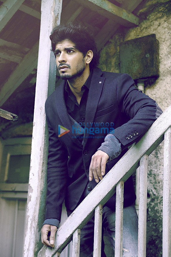 Tahir Raj Bhasin Photos, Images, HD Wallpapers, Tahir Raj Bhasin HD ...