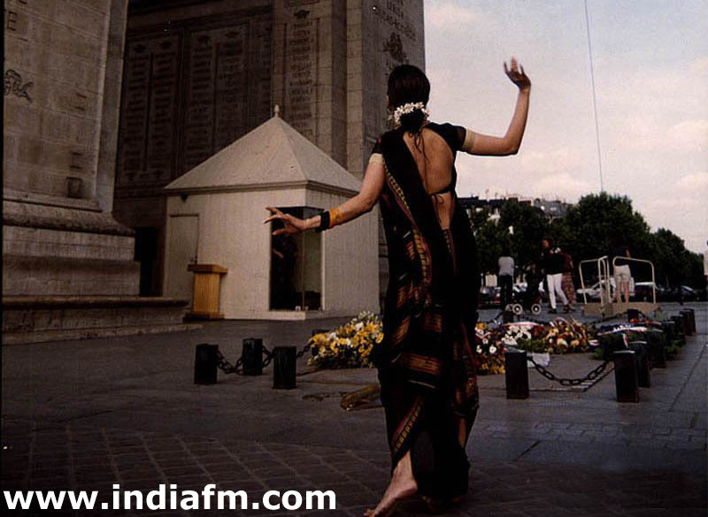 Gaja Gamini 2000 Wallpapers | Gaja Gamini 2000 HD Images | Photos madhuri-dixit-35 - Bollywood ...