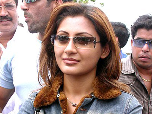 Dhoom Cast List | Dhoom Movie Star Cast | Release Date | Movie Trailer ...