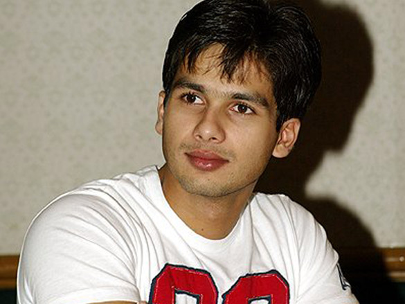 Dil Maange More Movie: Review | Release Date | Songs | Music | Images ...