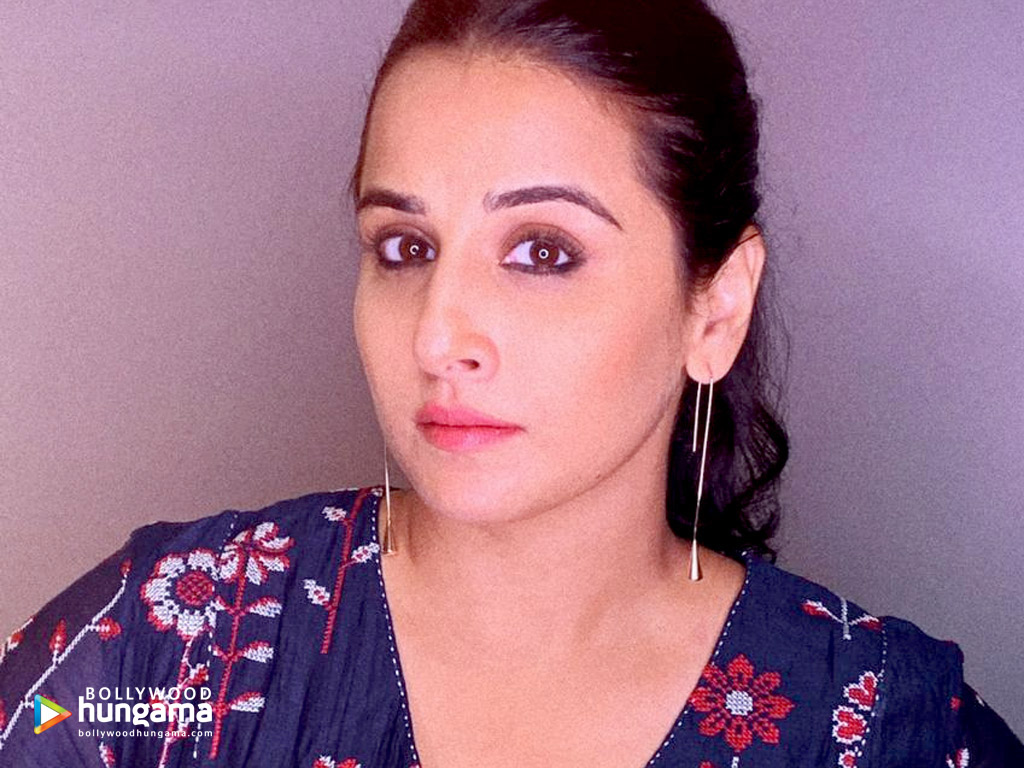 Vidya Balan Wallpapers | vidya-balan-25-3 - Bollywood Hungama