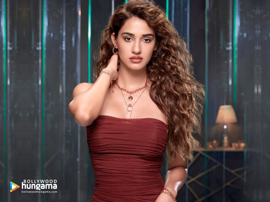 Disha Patani Wallpapers | disha-patani-1-10 - Bollywood Hungama