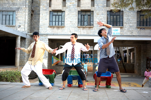 3 Idiots Movie Stills - Bollywood Hungama