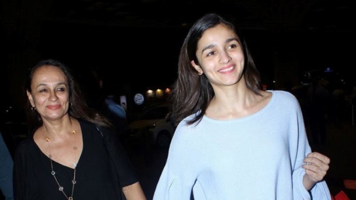 Alia Bhatt's Cute Moment With Her Mother Soni Razdan As They Were ...
