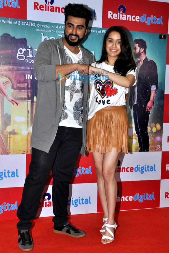 Arjun Kapoor And Shraddha Kapoor Snapped At Half Girlfriend Promotions