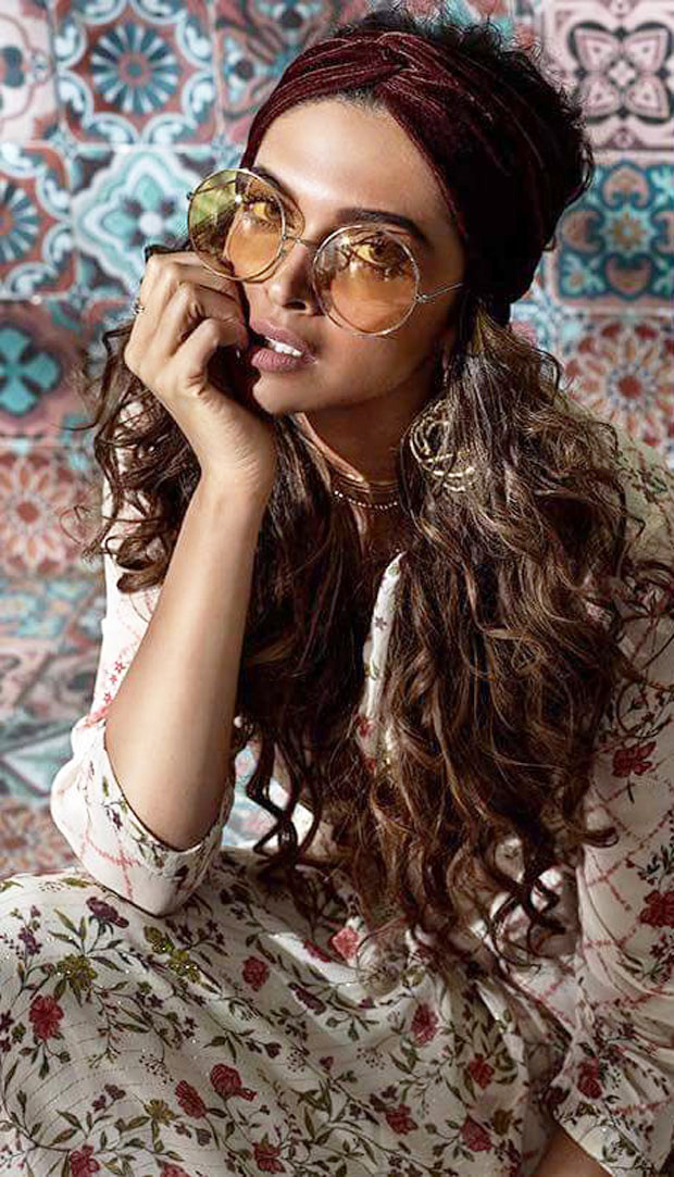 HOTNESS ALERT: Deepika Padukone looks like a smoke storm in her latest ...