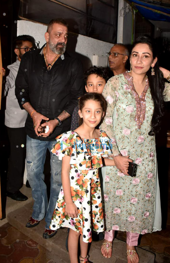Photos: Sanjay Dutt spotted with family in Bandra | Sanjay Dutt ...