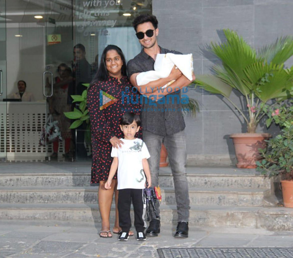 Photos: Aayush Sharma snapped with his wife Arpita Khan and his new ...