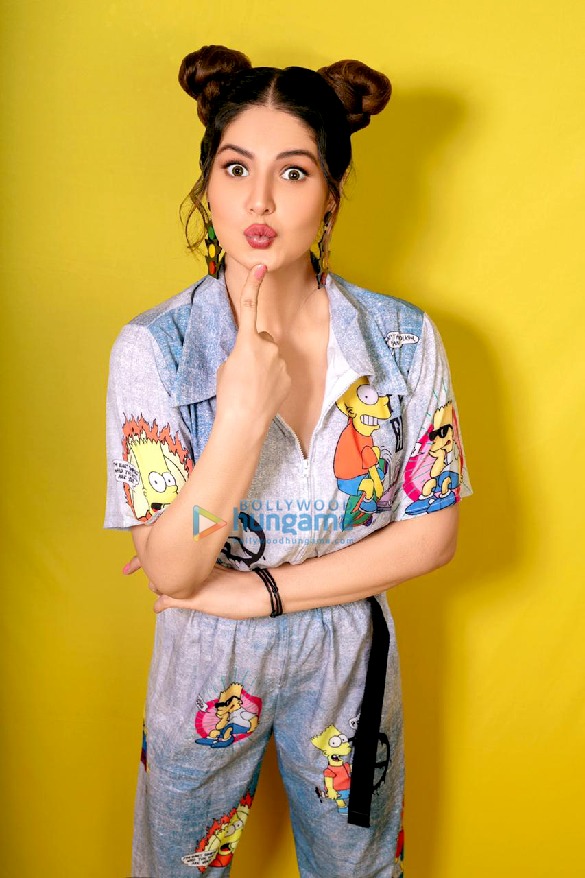 Zareen Khan Photos, Images, HD Wallpapers, Zareen Khan HD Images ...