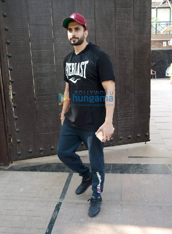 Photos: Sunny Singh Nijjar snapped at gym in Juhu | Sunny Singh Nijjar ...