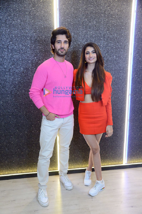 Photos Palak Tiwari, Aditya Seal, and Deeksha Toor snapped at a dance studio in Andheri (1 ...