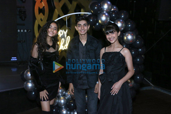 Photos Team of Toolsidas Junior at Varun Buddhadev’s birthday bash (8 ...