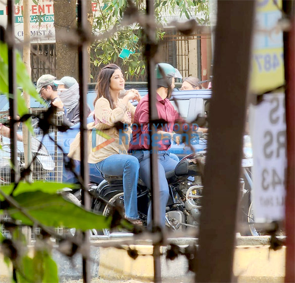 sukhee-3 | Sukhee 2021 On The Set - Bollywood Hungama