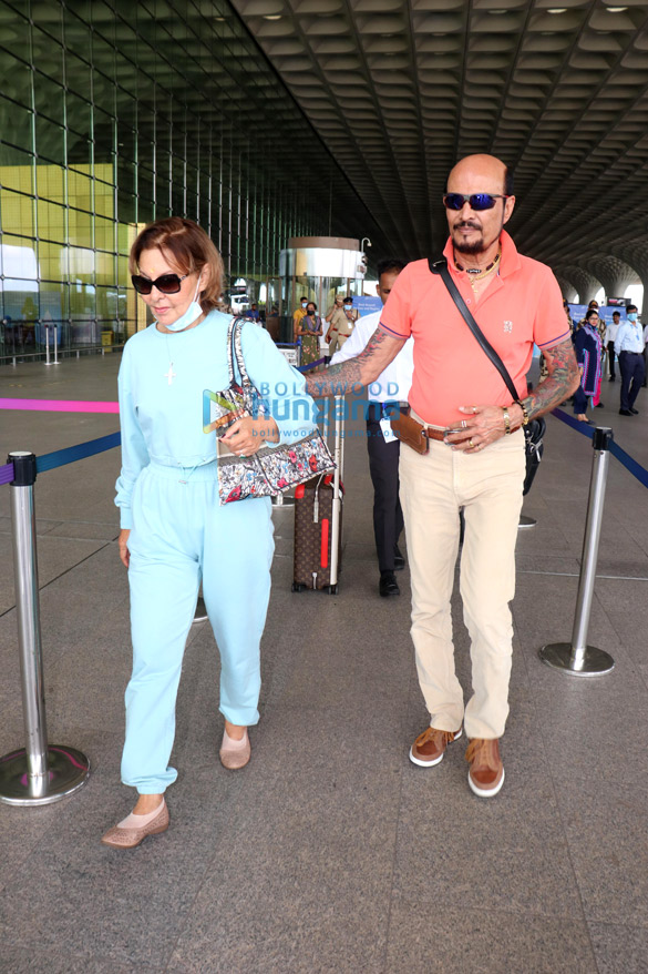 Photos Ekta Kapoor and Jacqueline Fernandez snapped at the airport 99 ...