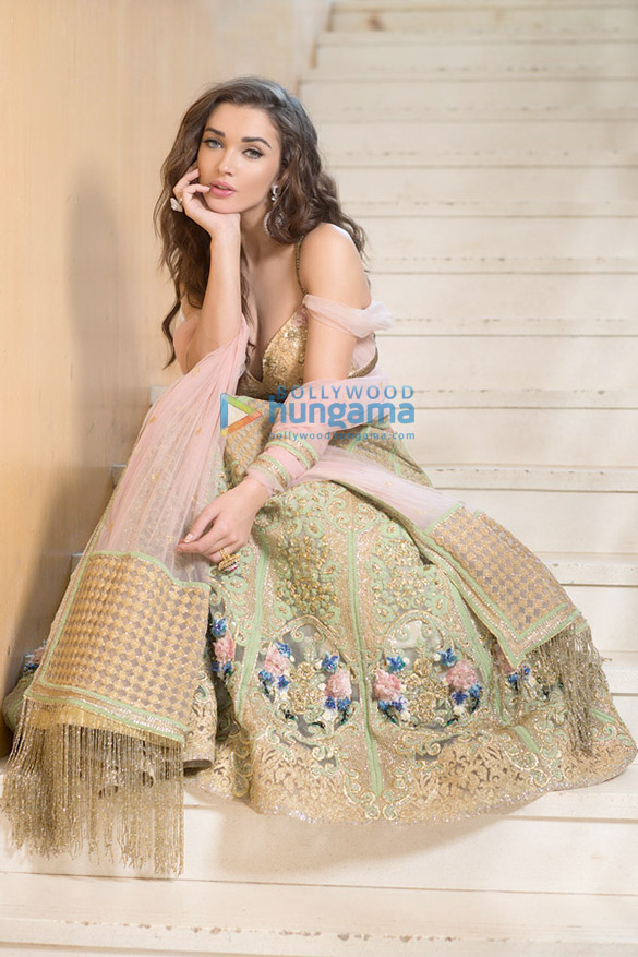 Amy Jackson Photos, Images, HD Wallpapers, Amy Jackson HD Images ...