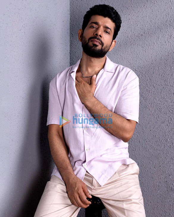 Vineet Kumar Singh Photos, Images, HD Wallpapers, Vineet Kumar Singh HD ...