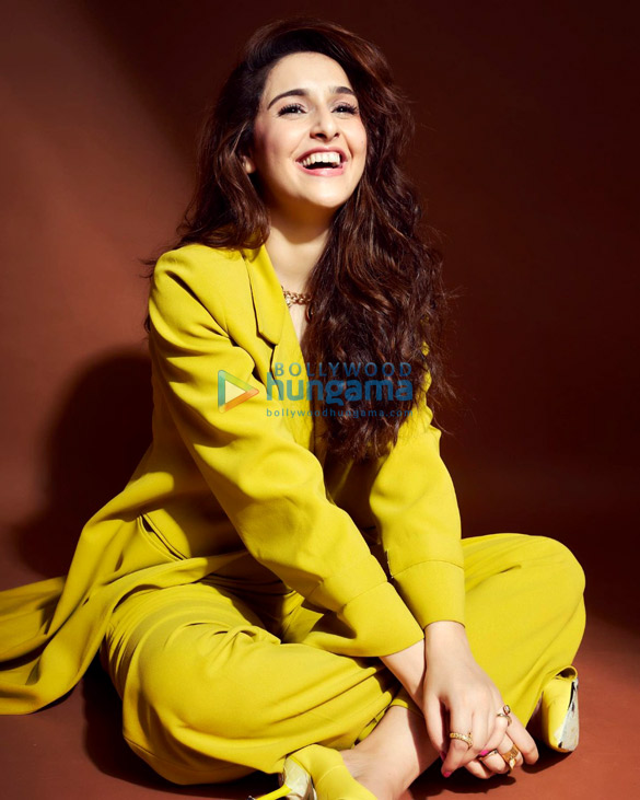 Sadia Khateeb Photos, Images, HD Wallpapers, Sadia Khateeb HD Images ...