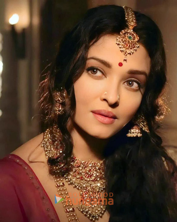 Aishwarya Rai Bachchan Photos, Images, HD Wallpapers, Aishwarya Rai ...